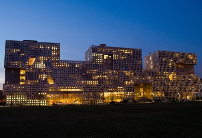 20 Crazy Luxury Student Housing Properties